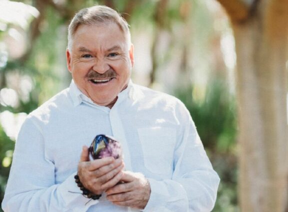 AMERICA'S LEADING PSYCHIC Reveals ALARMING Predictions for MANKIND ...